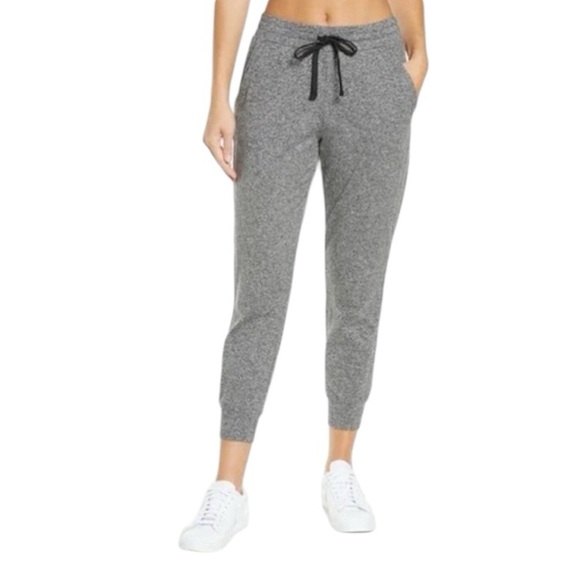 Zella | Pants & Jumpsuits | Zella Restore Soft Pocket Joggers | Poshmark